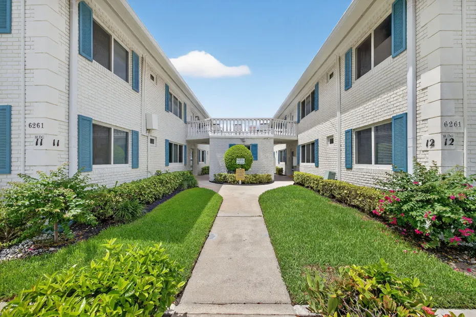 6261 NE 19th Avenue, Fort Lauderdale Fort Lauderdale | Echo Fine Properties