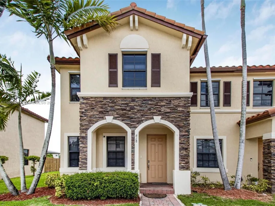 618 SE 32nd Ave, Homestead Oasis Homestead | Echo Fine Properties