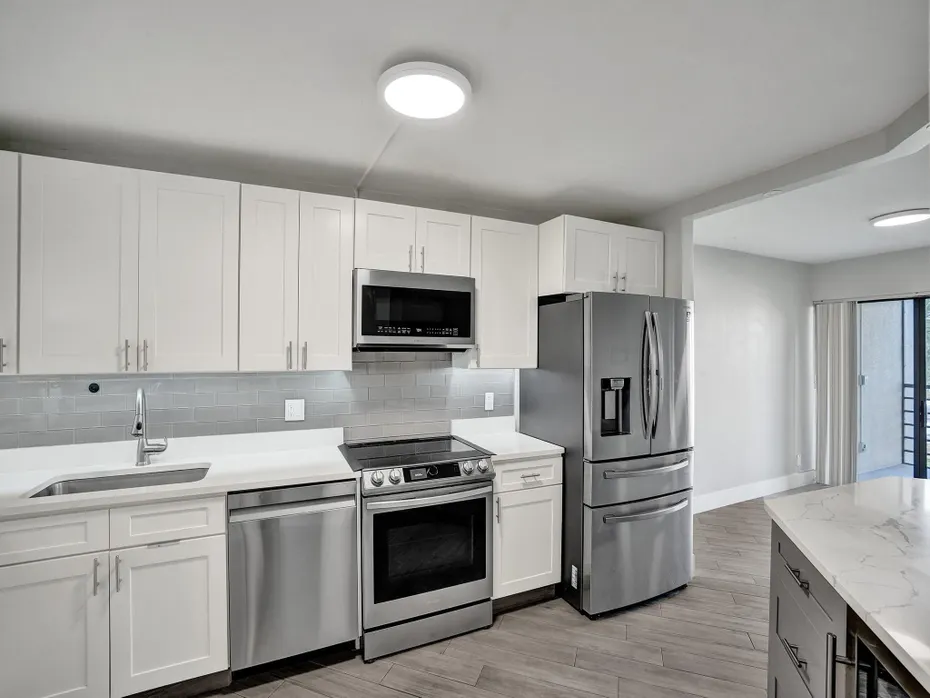 5851 E Camino Del Sol, Boca Raton Boca Del Mar | Echo Fine Properties