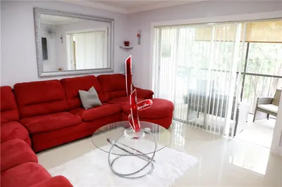 The Falls of Inverrary Lauderhill 47 Homes for Sale | Echo Fine Properties