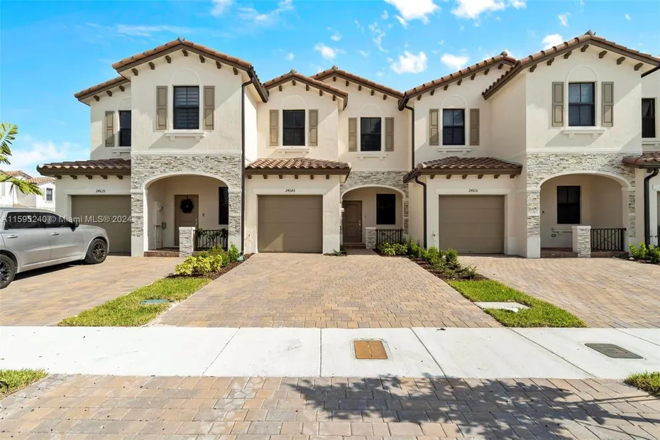 24643 SW 119th Ct, Miami Princeton Miami | Echo Fine Properties