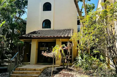 The Falls of Inverrary Lauderhill 42 Homes for Sale | Echo Fine Properties