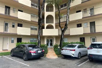 The Falls of Inverrary Lauderhill 45 Homes for Sale | Echo Fine Properties